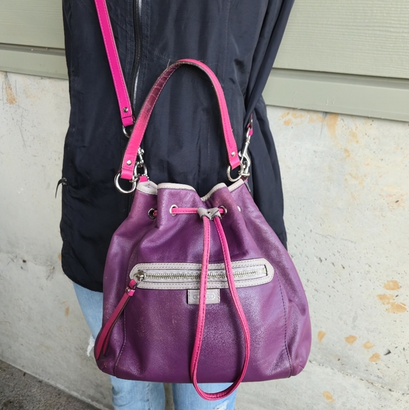 Coach | Bags | Coach Daisy Spectacular Bucket Bag | Poshmark